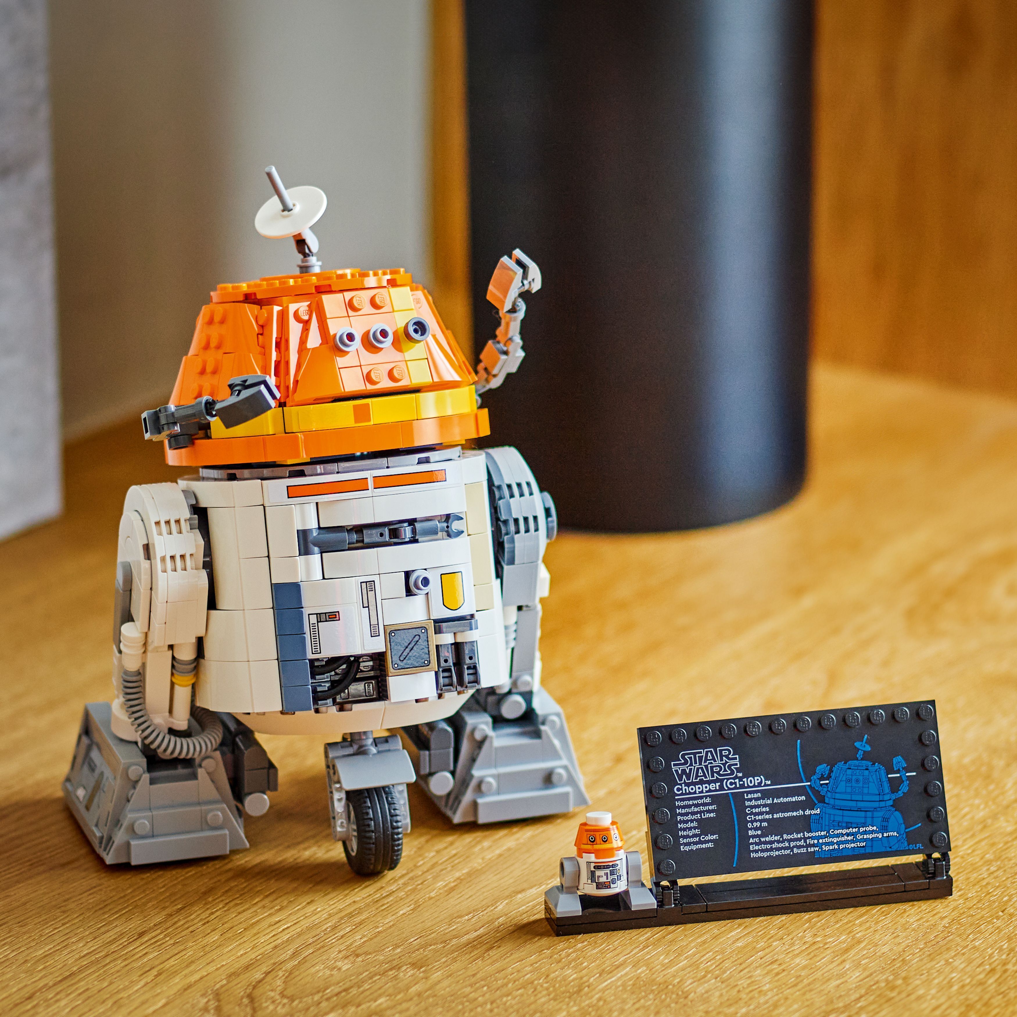 LEGO Star Wars 75416 – Astromekaanikkodroidi Chopper (C1-10P ...