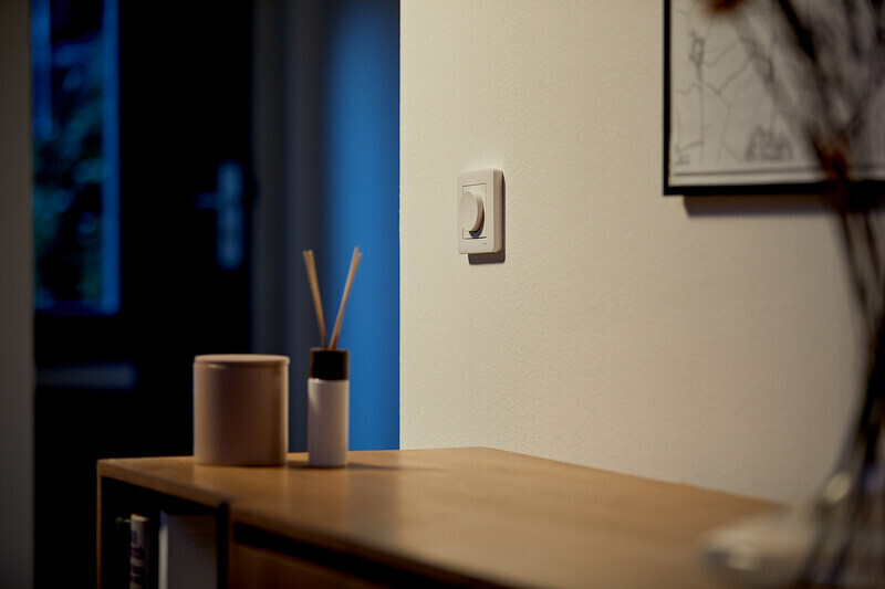 Schneider Electric Wiser Exxact -LED-säädin, 100W, valkoinen ...