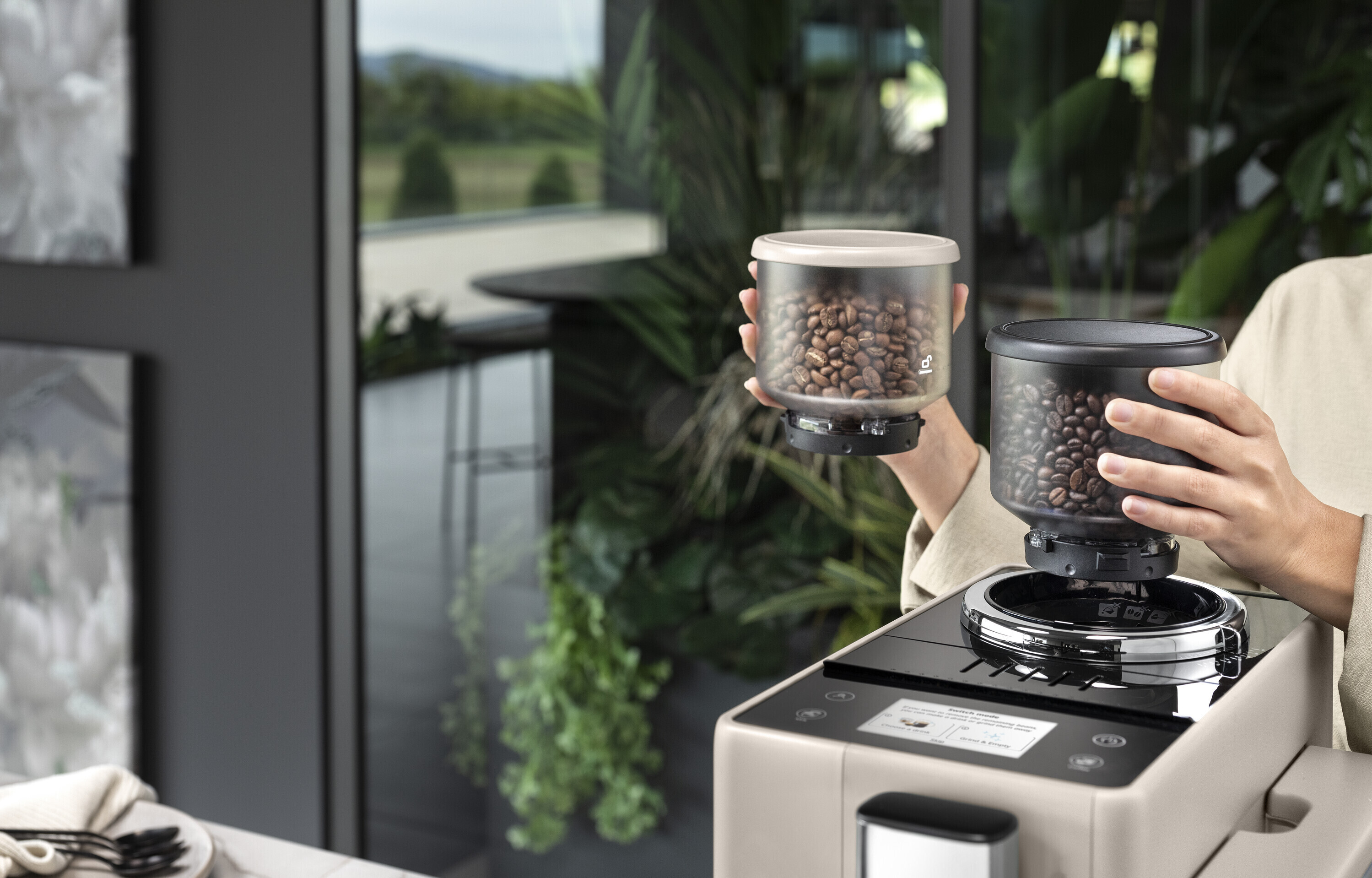 DeLonghi Rivelia EXAM440.55.BG kahviautomaatti, beige – Verkkokauppa.com