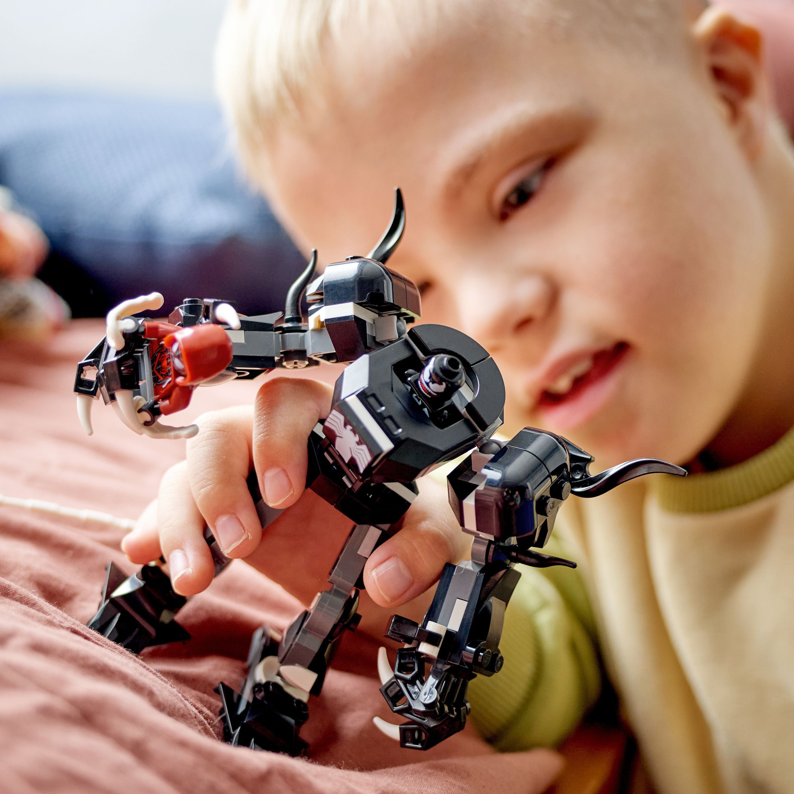 LEGO Super Heroes Marvel 76276 - Venom-robottiasu vastaan Miles Morales ...