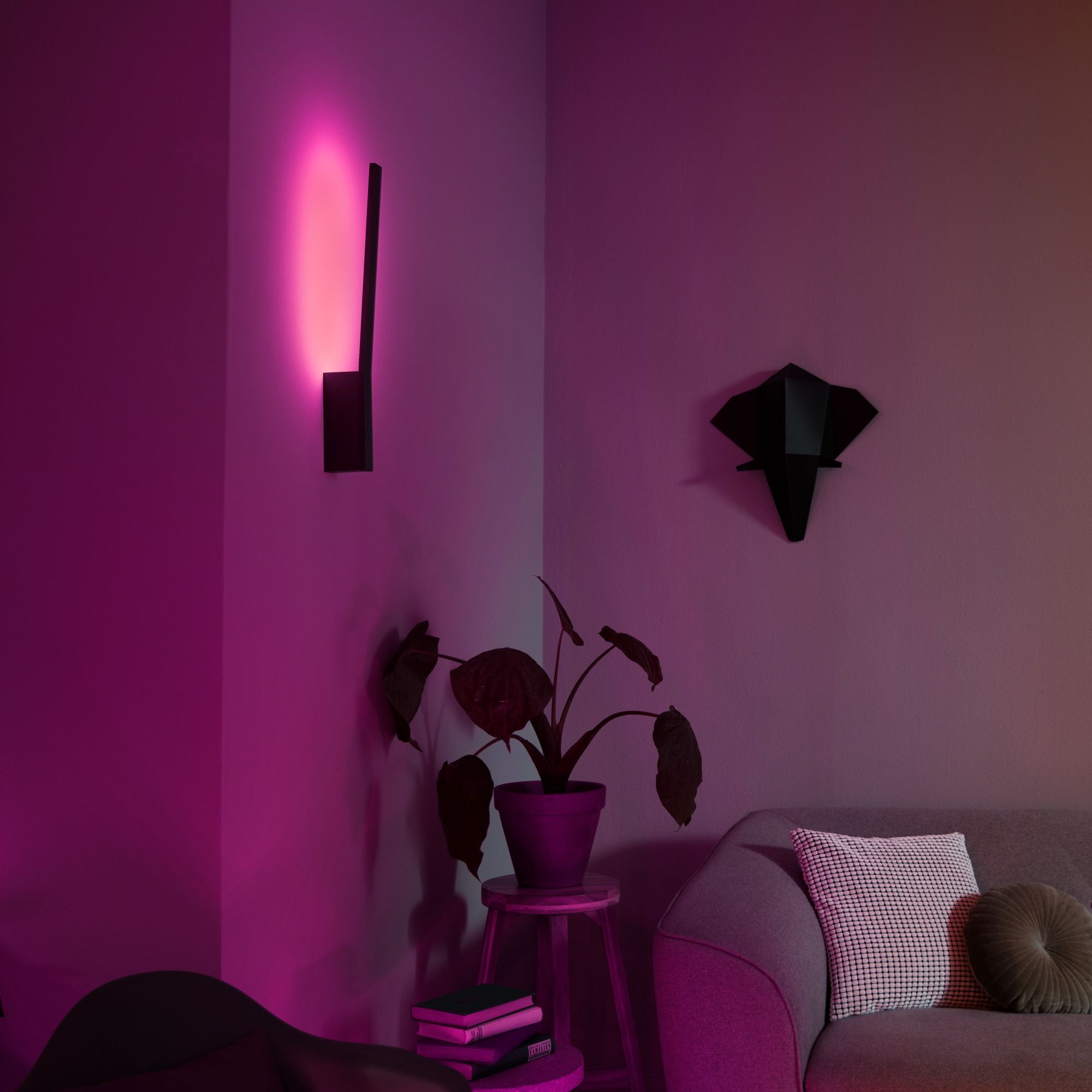 Philips Liane HUE -älyseinävalaisin, BT, White and color ambiance ...
