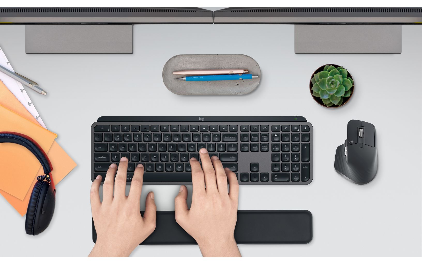 Logitech MX Keys S Combo -näppäimistö ja hiiri rannetuella ...