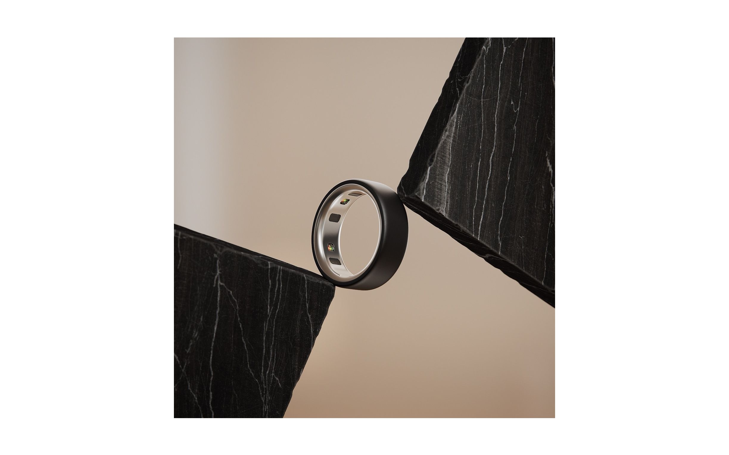 Oura Ring 4 älysormus, Stealth, koko 4 – Verkkokauppa.com